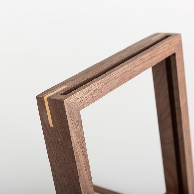 Creative wooden 6 inch photo frame