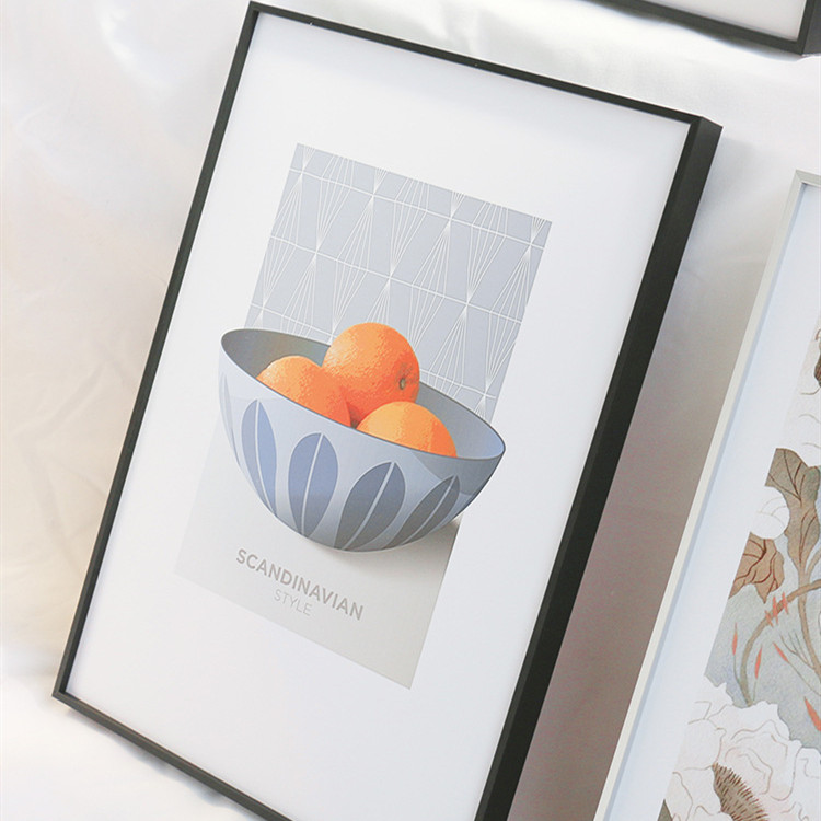 Three-dimensional poster frame